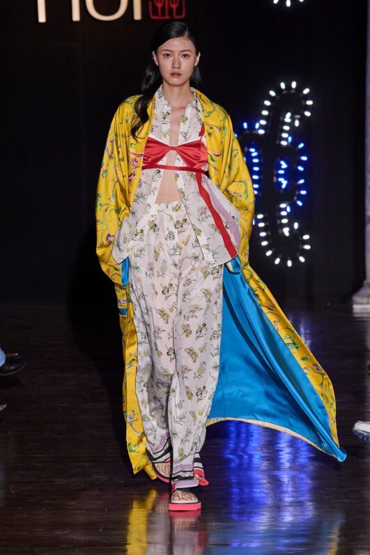 MFW: HUI Spring Summer 2023 Collection - DSCENE