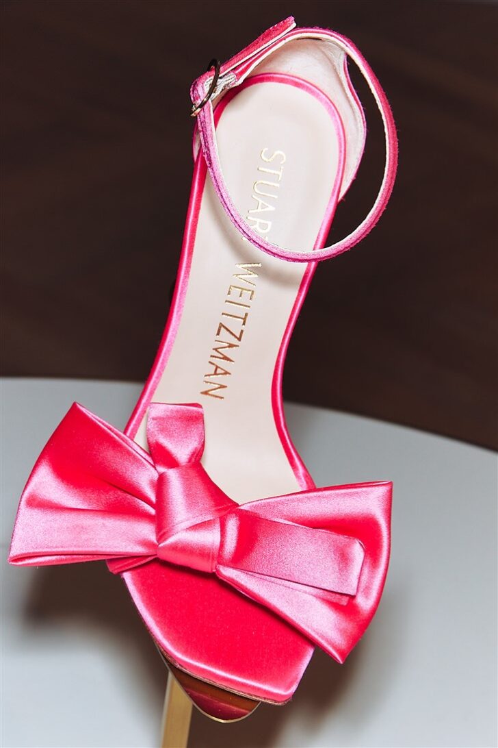 MFW: STUART WEITZMAN Spring Summer 2023 Collection - DSCENE