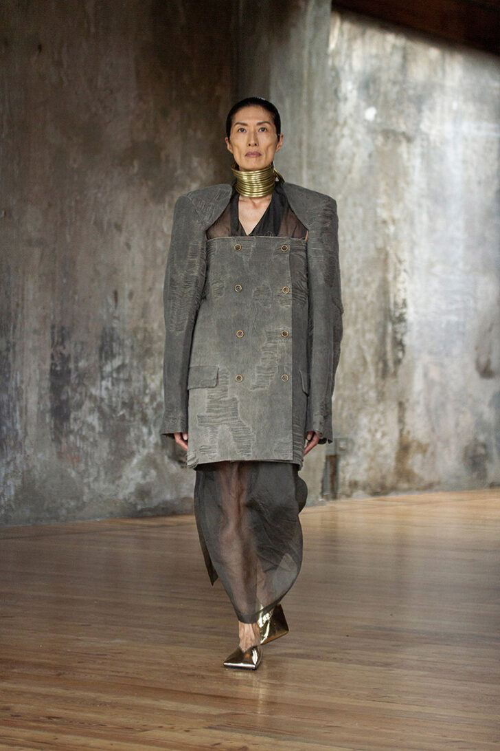PFW: UMA WANG Spring Summer 2023 Womenswear Collection