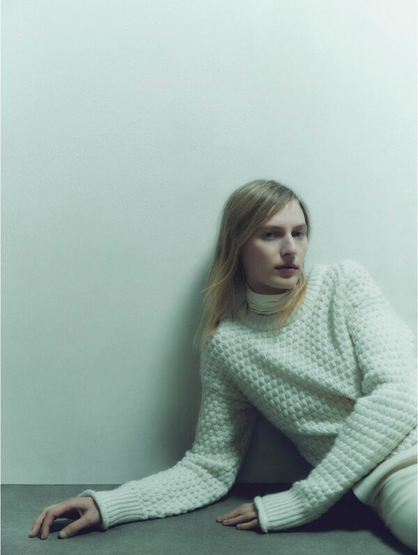 Julia Nobis Models Massimo Dutti Fall Winter 2022 Collection