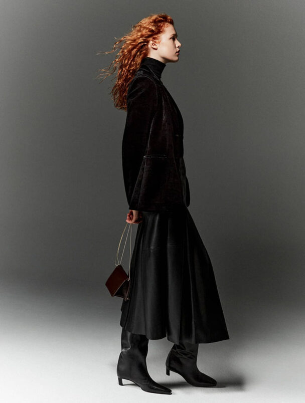 Eternal Allure: MASSIMO DUTTI Fall Winter 2022 Collection - DSCENE