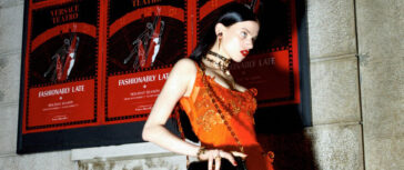 Watch VERSACE Holiday 2022 Film A Night at the Opera
