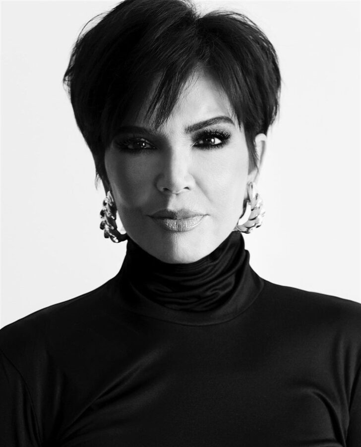 Kris Jenner Covers VOGUE Czechoslovakia Leaders Issue - DSCENE