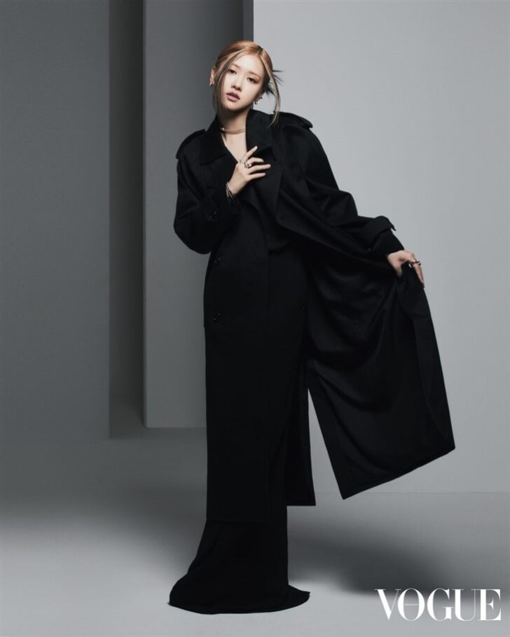 Blackpink's Rosé Covers VOGUE Hong Kong December 2022 Issue - DSCENE