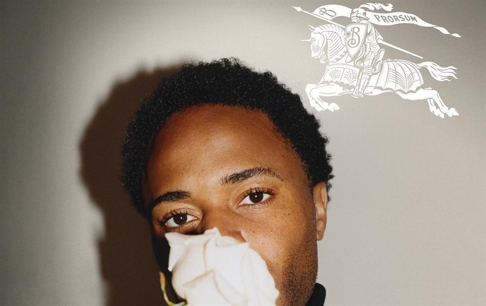 Burberry Reveals New Logo With the First Campaign by Daniel Lee