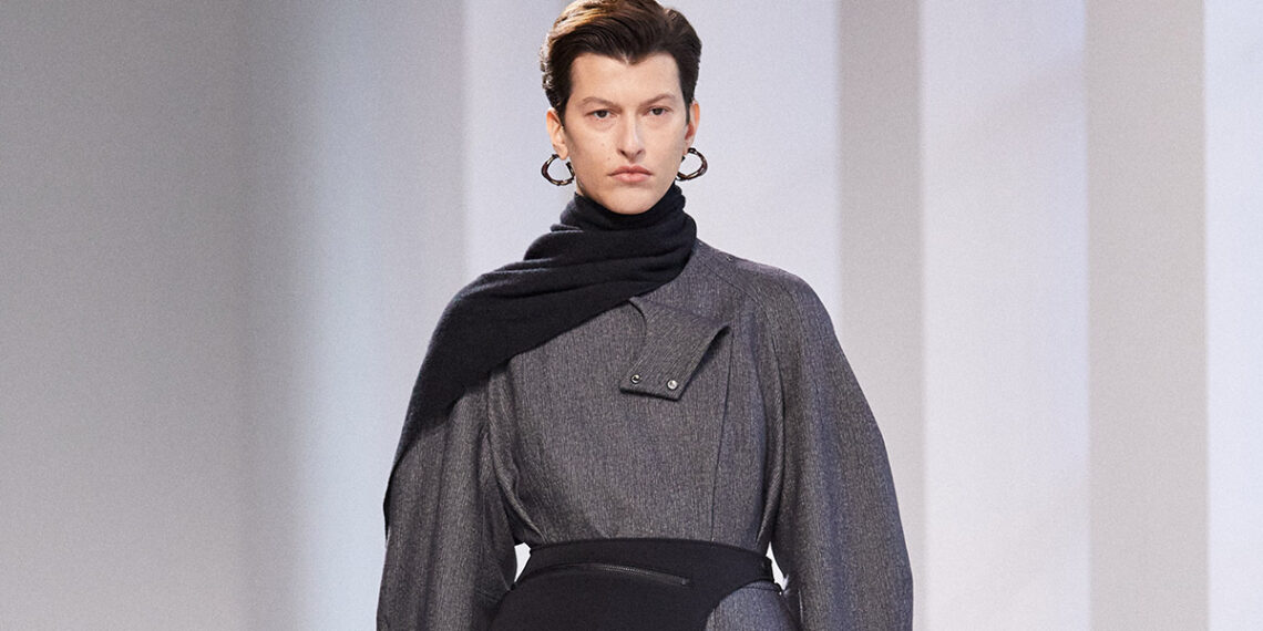 PFW: MAME KUROGOUCHI Fall Winter 2023 Collection