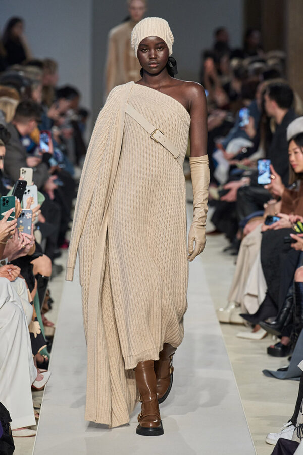 MFW: MAX MARA Fall Winter 2023 Collection
