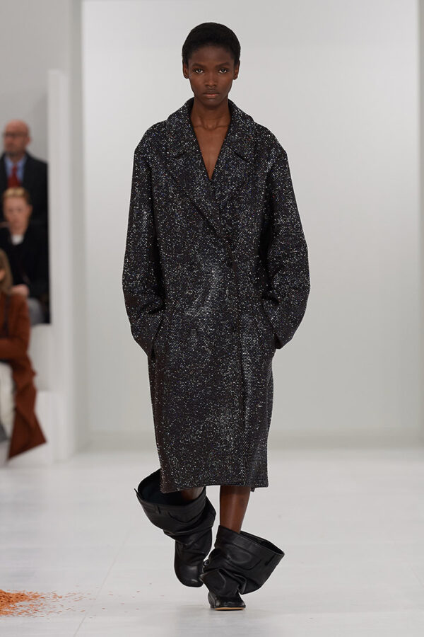 PFW: LOEWE Fall Winter 2023 Collection