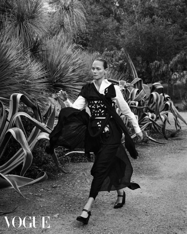 Amber Valletta & Shalom Harlow Cover VOGUE Hong Kong March 2023 Issue