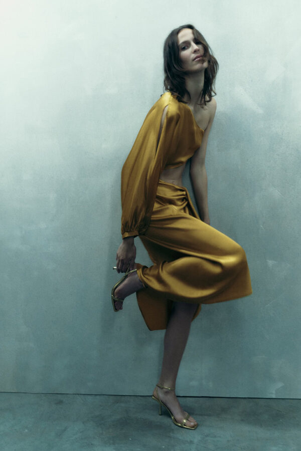 Jeanne Cadieu Models ZARA Spring Summer 2023 Collection