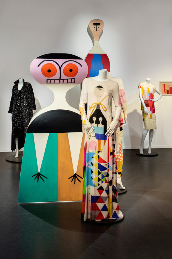 AKRIS. Fashion. selbstverständlich Exhibition