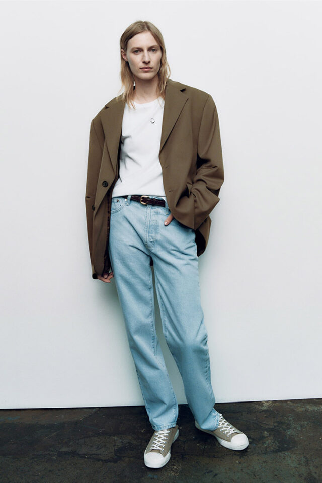 Quinn Mora & Julia Nobis Model Zara White Tee Collection