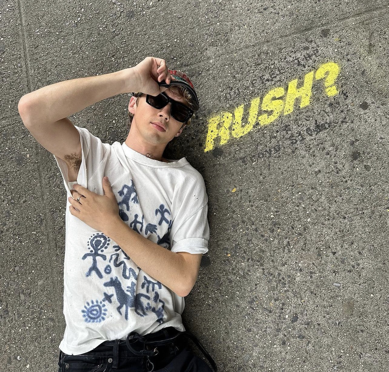 Troye Sivan Rush Video Premiers