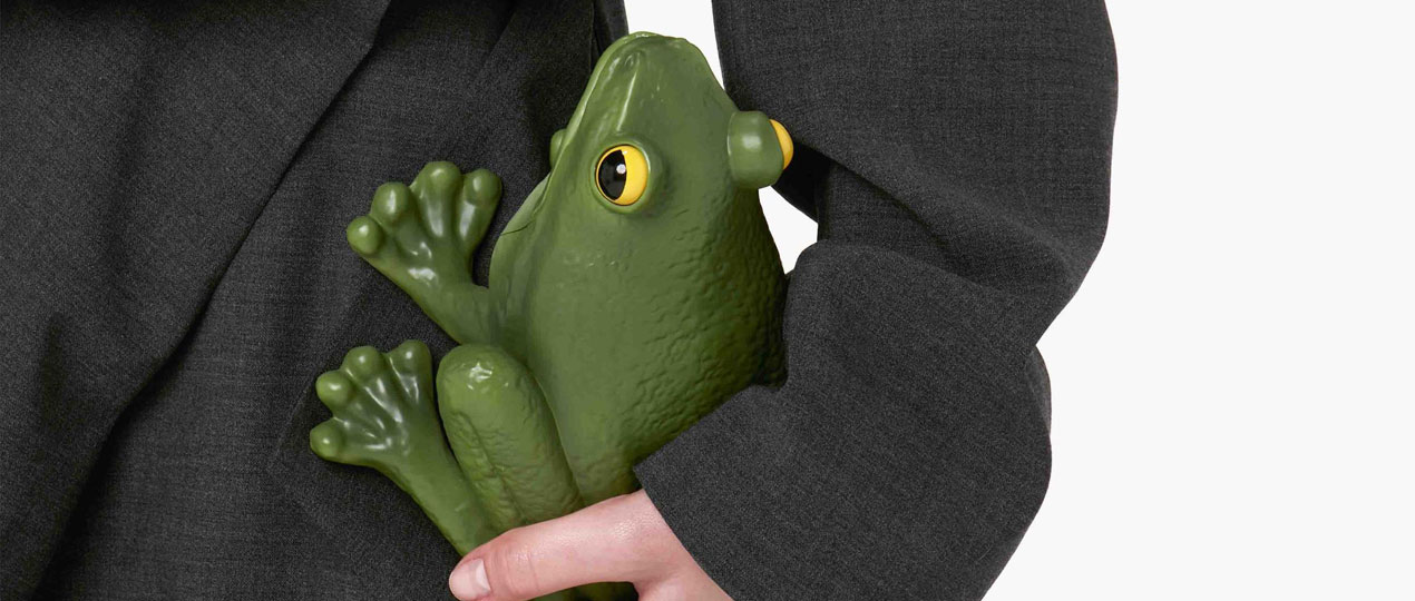 JW Anderson Unveils a Playful Frog Clutch Bag