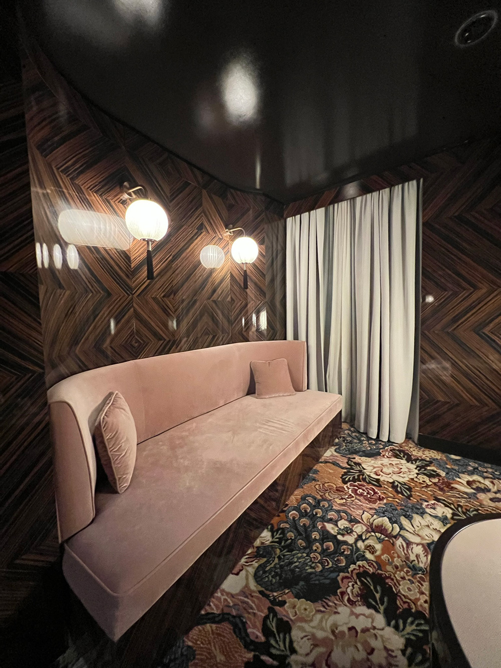 TOPAZZ LAMEE Hotel Vienna: A Fusion of Tradition and Modernity