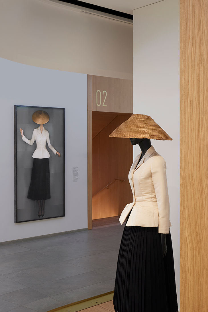 Artistic Elegance: La Galerie Dior's Tribute to Women in Art