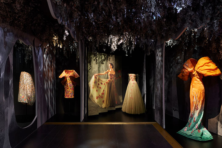 Artistic Elegance: La Galerie Dior's Tribute to Women in Art