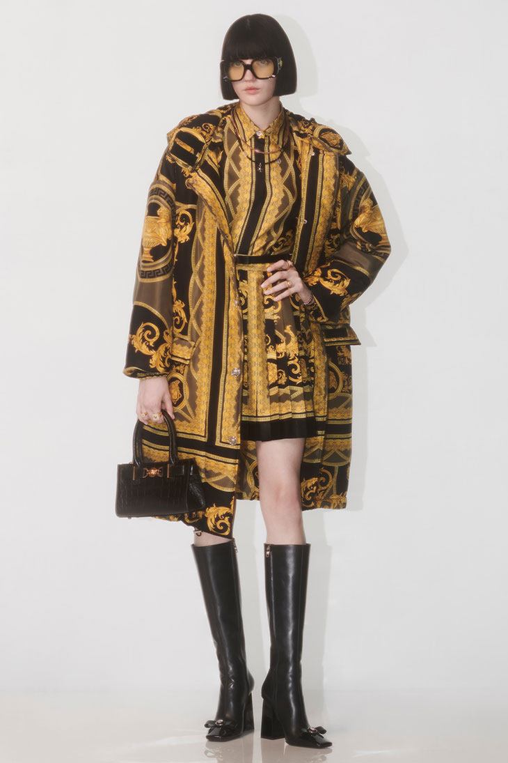 Versace Pre-Fall 2024: Iconic Heritage Meets Contemporary Style