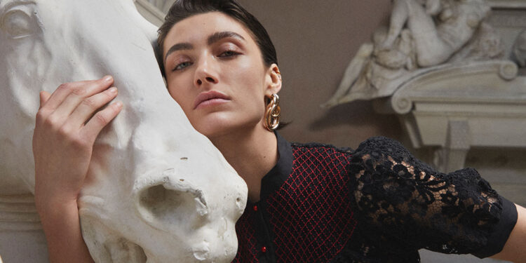 Loretta Caponi Presents Elegant Fall/Winter 2024 Collection