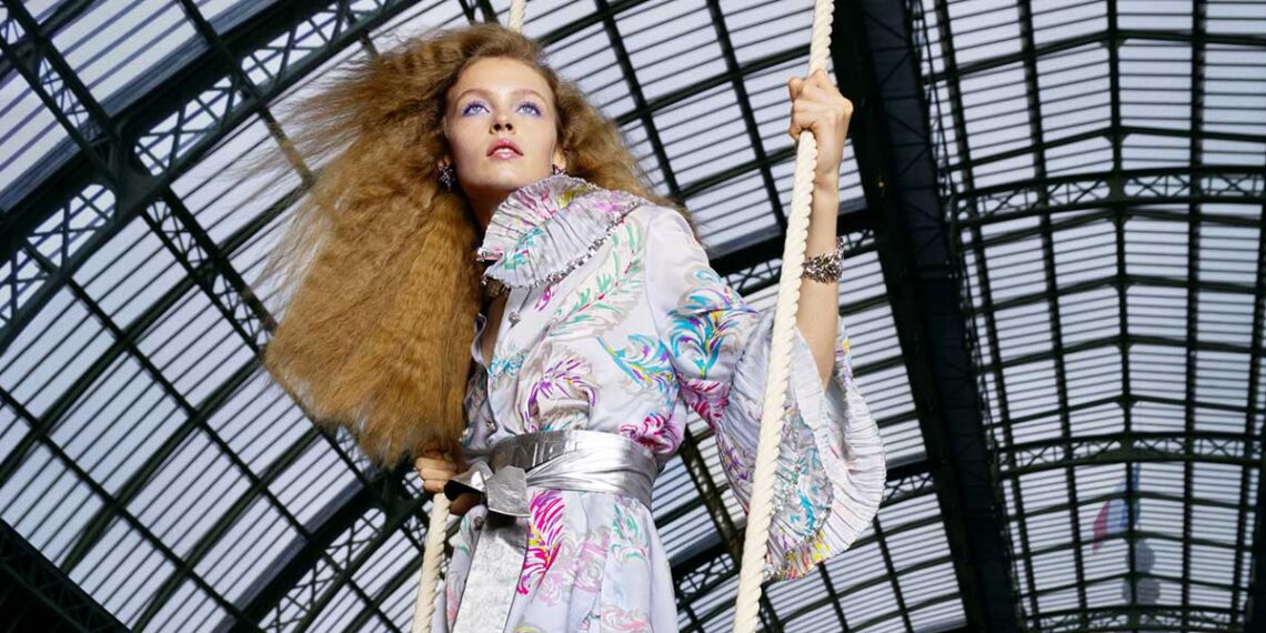 CHANEL SS25: A Dreamy Return to the Grand Palais