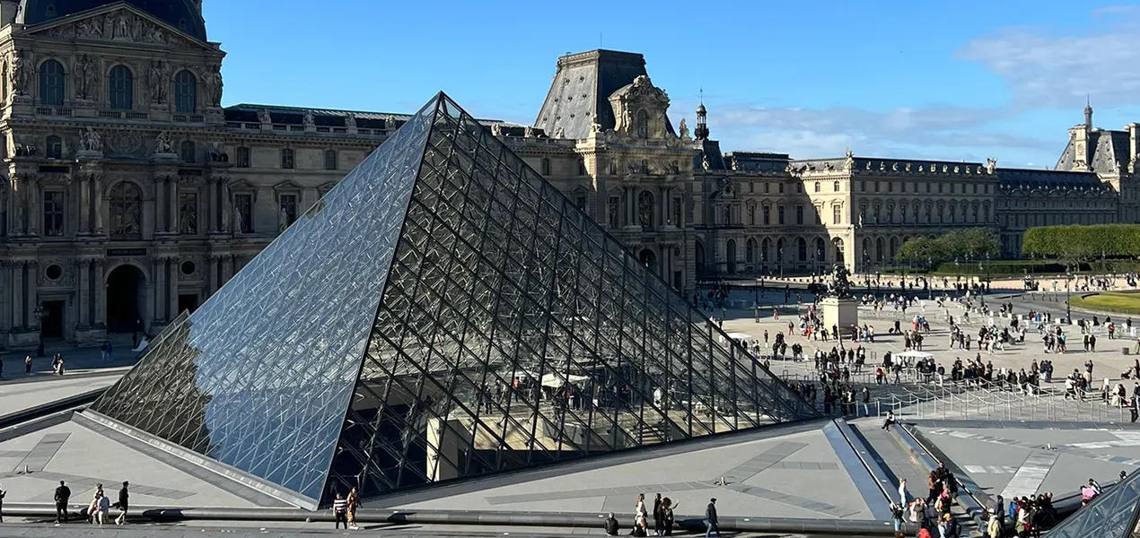 Why the Louvre Robbery Became Everyone’s Favorite Fantasy