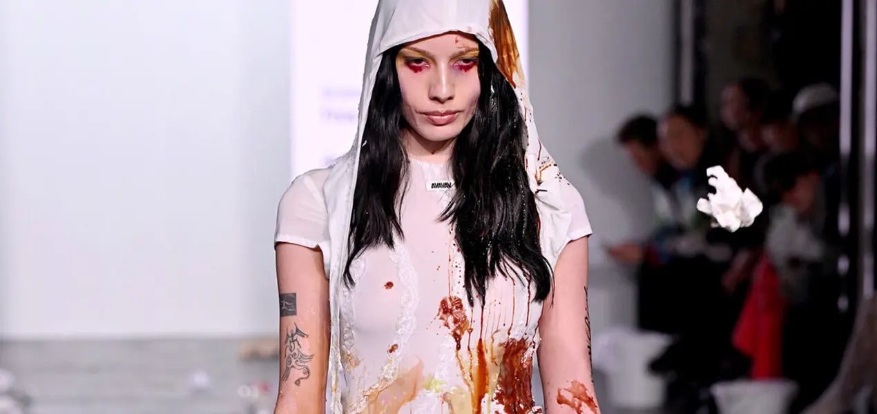 10 Fashion Shows That Broke the Rules